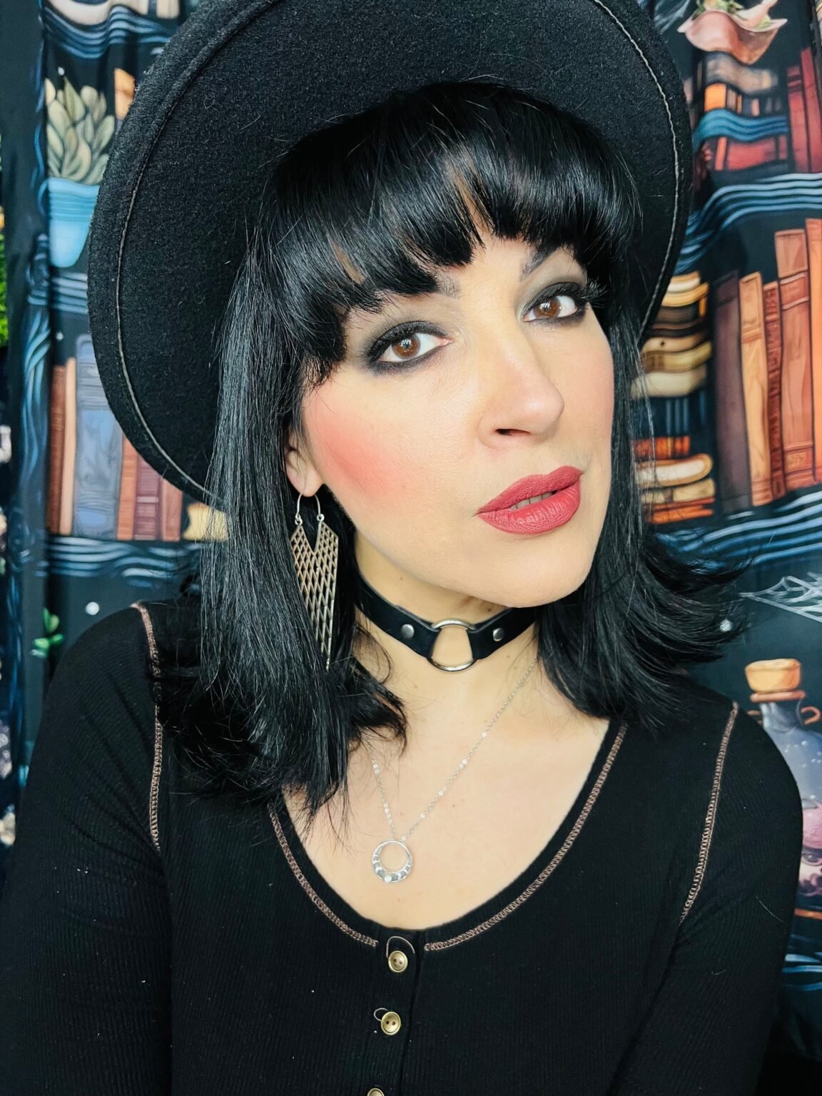 Effortless Everyday Goth Makeup: A Step-by-Step Guide to Your Dark ...